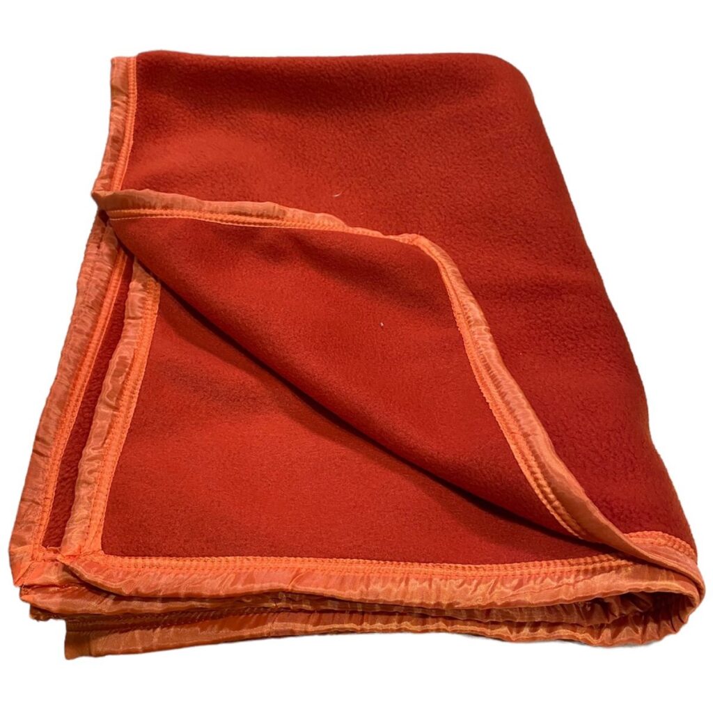 Frazada De Polar Naranja - Outlet Seigard Chile S.A.